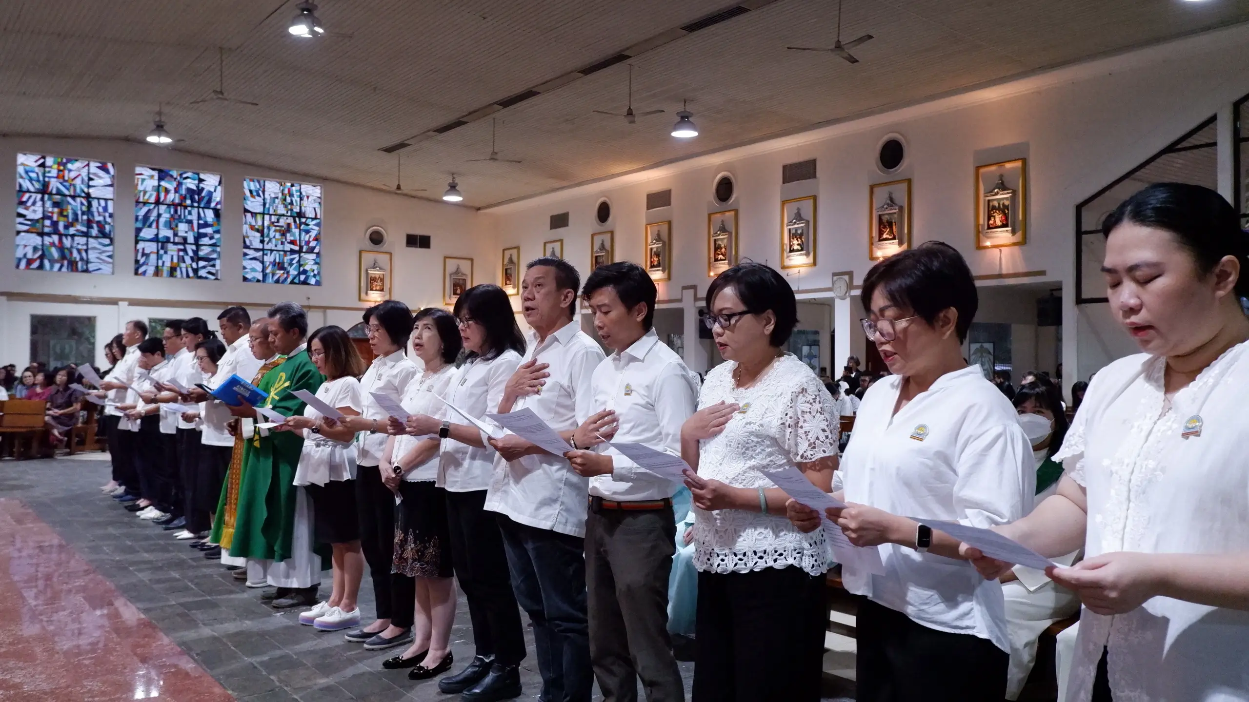 Dewan Paroki Harian – Gereja St. Petrus & Paulus